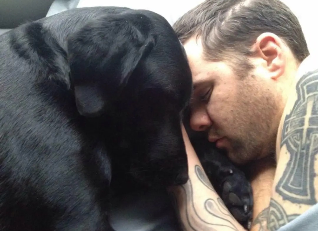 Meet Eric Beach, This Able Veteran Graduate, and His Dog, Maddie – This ...
